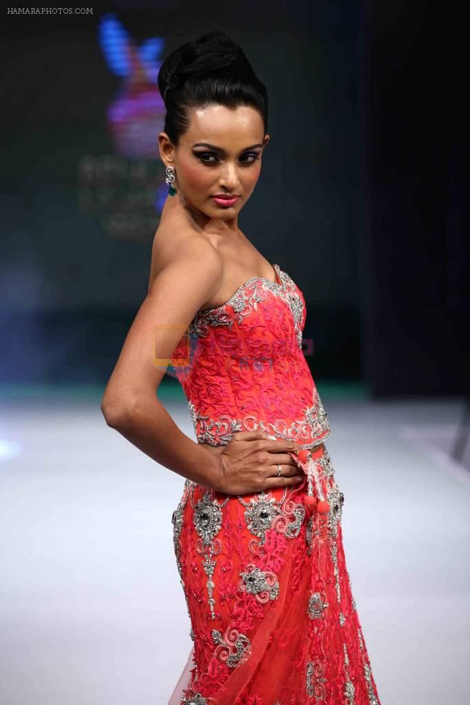 Reshmi Ghosh walks for designer AD Singh at Bengal Fashion Week day 2 on 22nd Feb 2014 / Reshmi ...